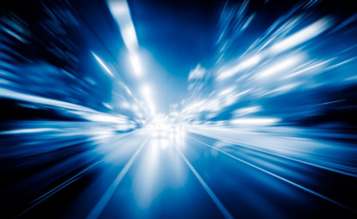 Cos'è la luce blu e perché bisogna proteggersi | VOLTINI OPTICAL & EYEWEAR